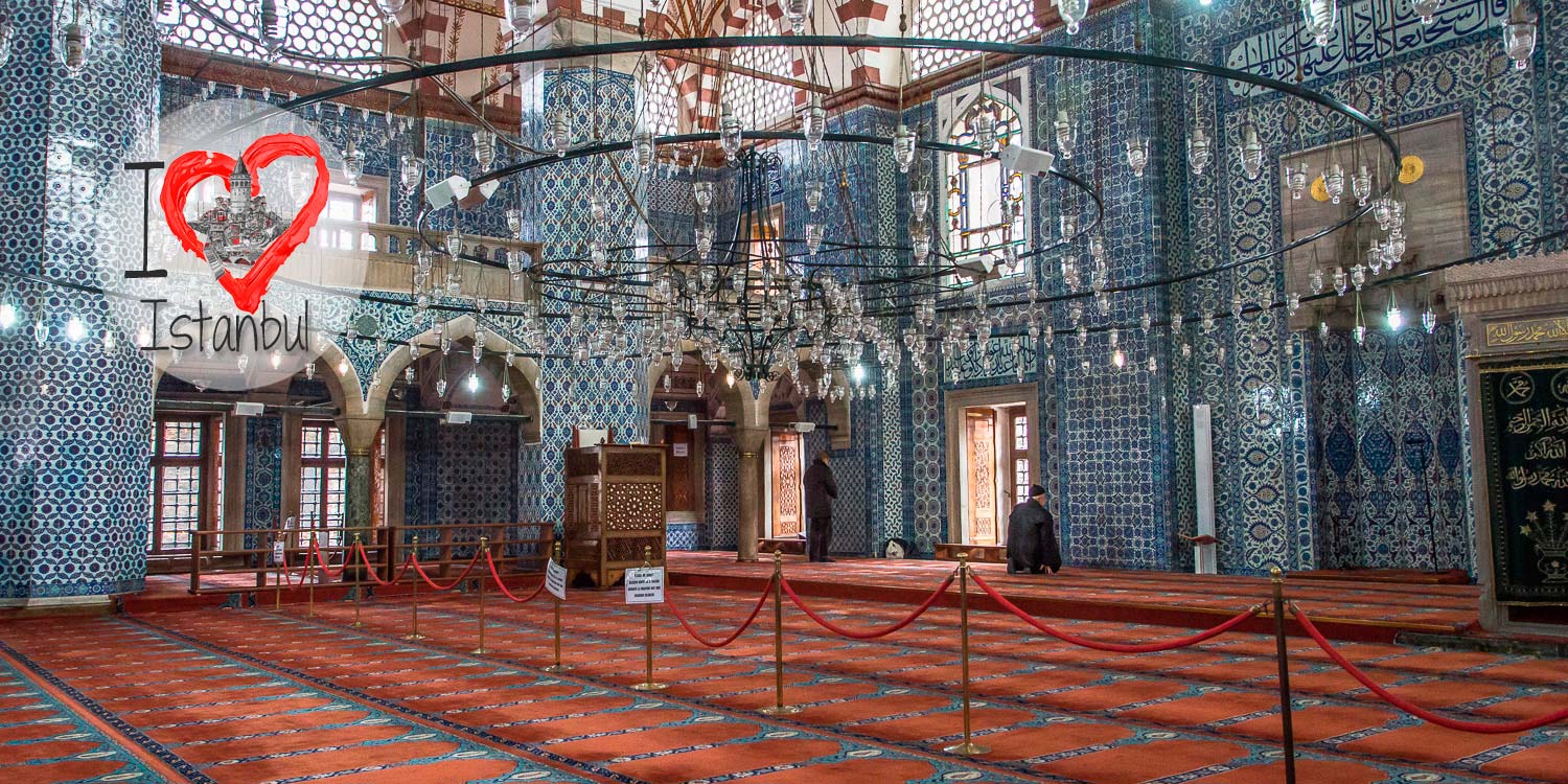Una joya escondida en el bazar: La mezquita de Rüstem Pasha | Cuaderno ...